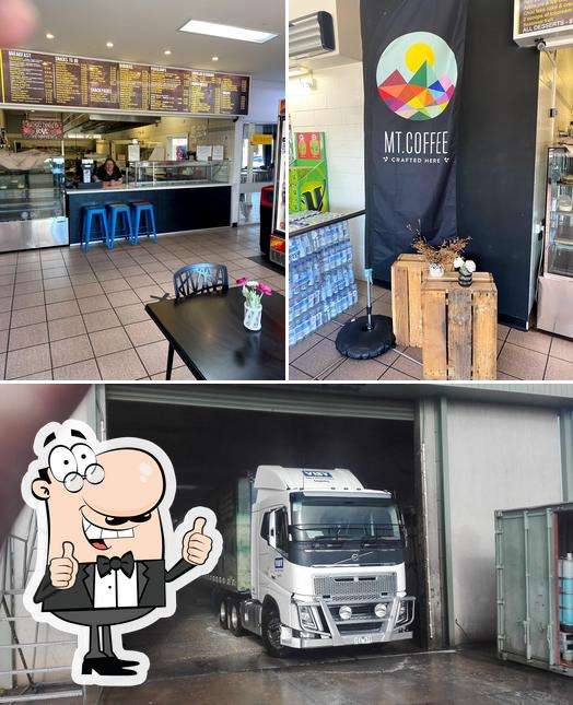 Shell Coles Express Albury North in Lavington - Restaurant reviews