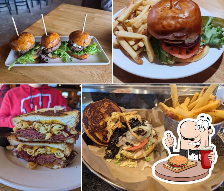 Full Tilt Tavern in Bloomington - Restaurant menu and reviews