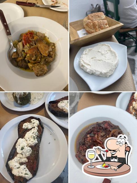 Kafeneion - i Palia Agora, Naousa - Restaurant menu, prices and reviews