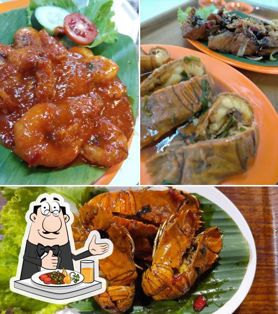 Black orange seafood & cafe, Banjarbaru - Restaurant reviews