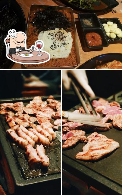 Hanam Pig House Sejong University restaurant, Seoul, 111-27 Hwayang ...