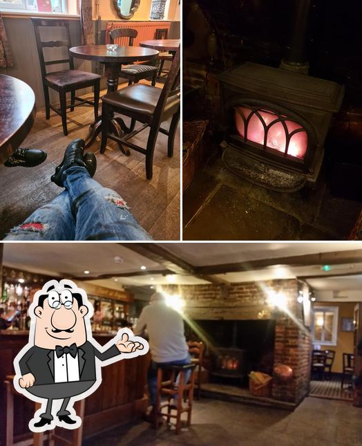 The White Hart in Roydon - Restaurant menu and reviews