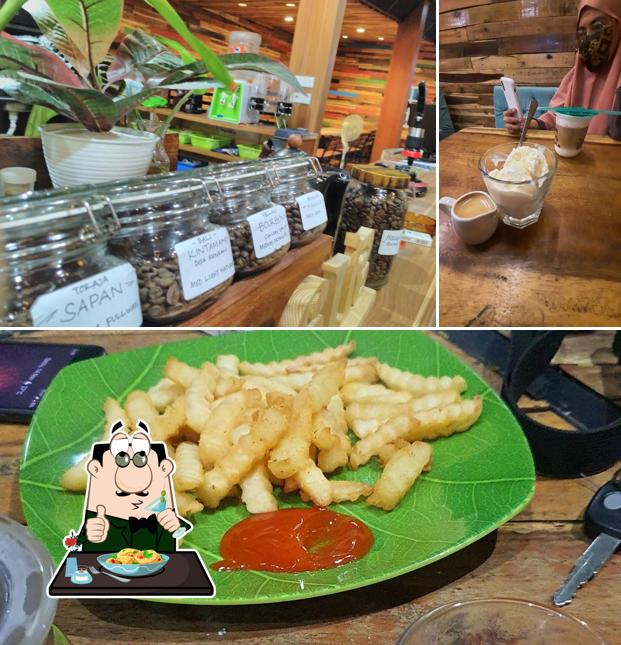 KEDAI BUJANG cafe, Makassar, PINTU 0 UNHAS - Restaurant menu and reviews