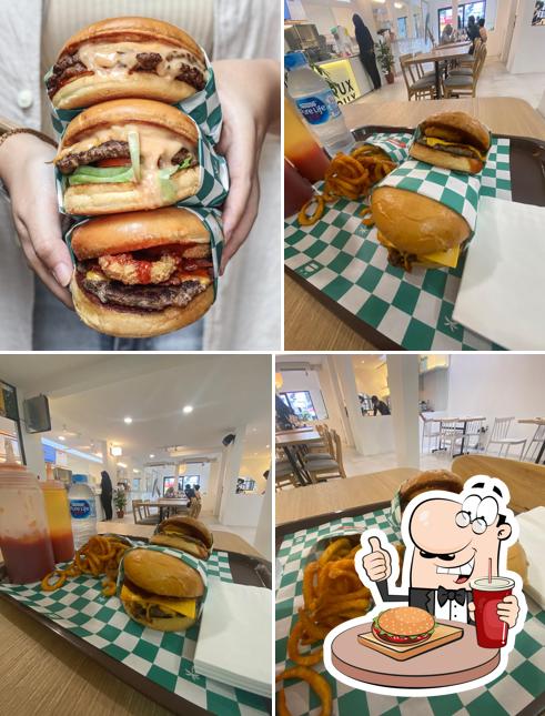Five Monkeys Burger - Amani Point Bintaro, South Tangerang - Restaurant ...