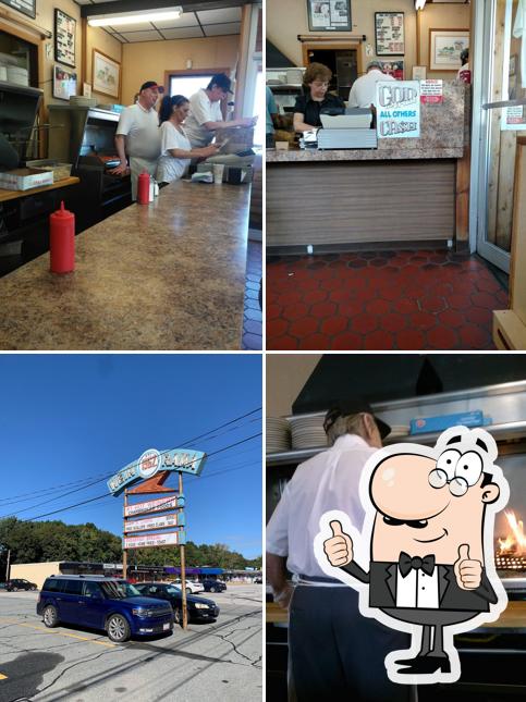 Wein-O-Rama, Cranston - Restaurant menu, prices and reviews