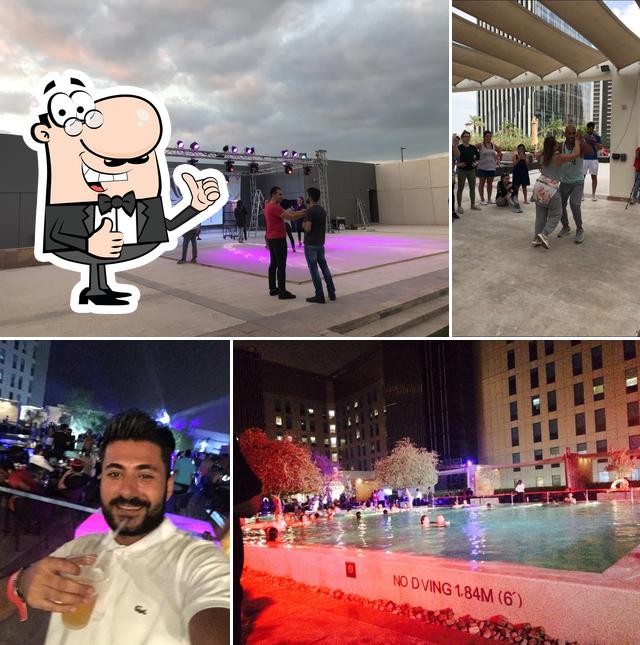 Aloft Liquid Pool Party pub & bar, Abu Dhabi