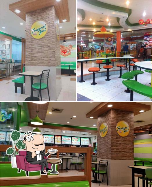 Tropical Hut Hamburger - Ever Gotesco restaurant, Quezon City, M3HP+6F6 ...