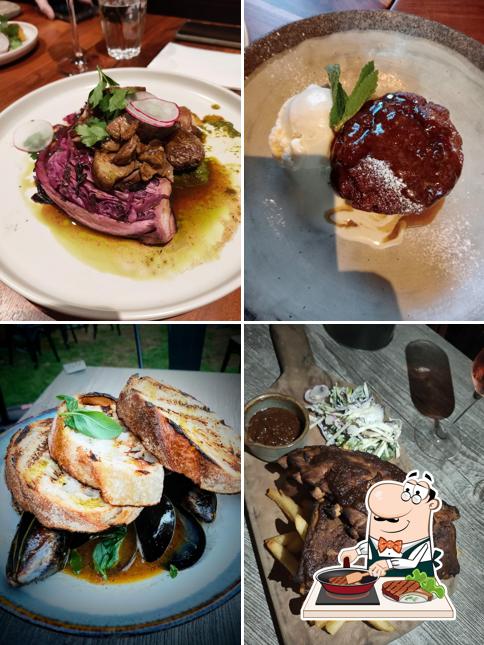 Top 2 restaurants with pies in Launching Place, november 2025 ...