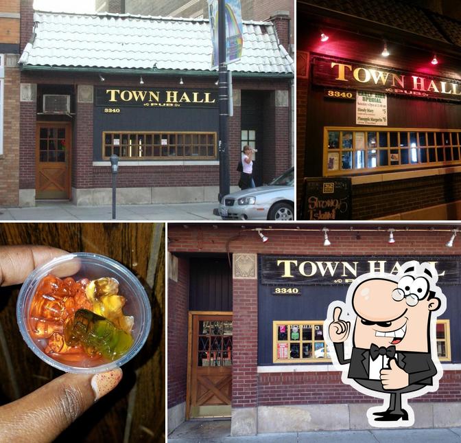 Town Hall Pub in Chicago - Restaurant menu and reviews