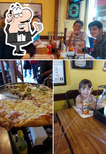 Alex Pizza restaurant, Mexico City, Av. San Jerónimo 630 - Restaurant ...