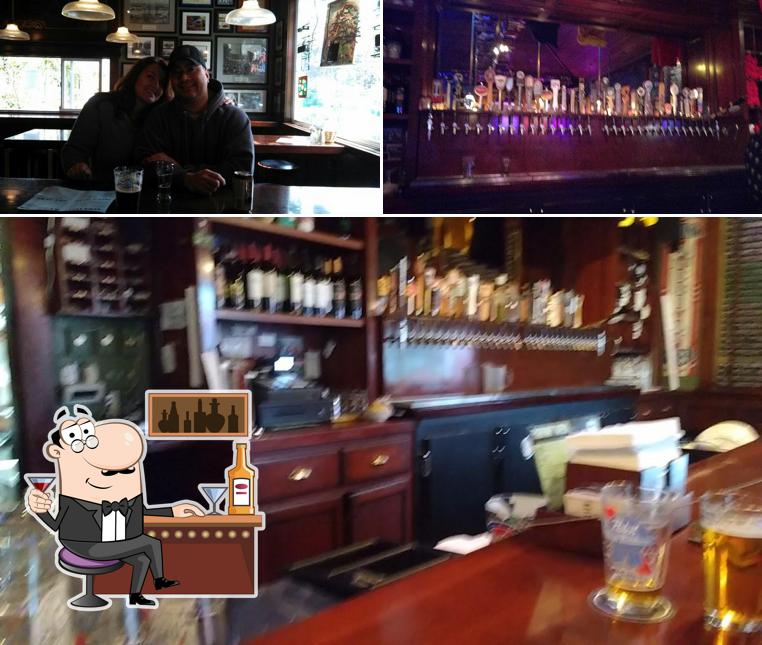 Parkway Tavern in Tacoma - Restaurant menu and reviews