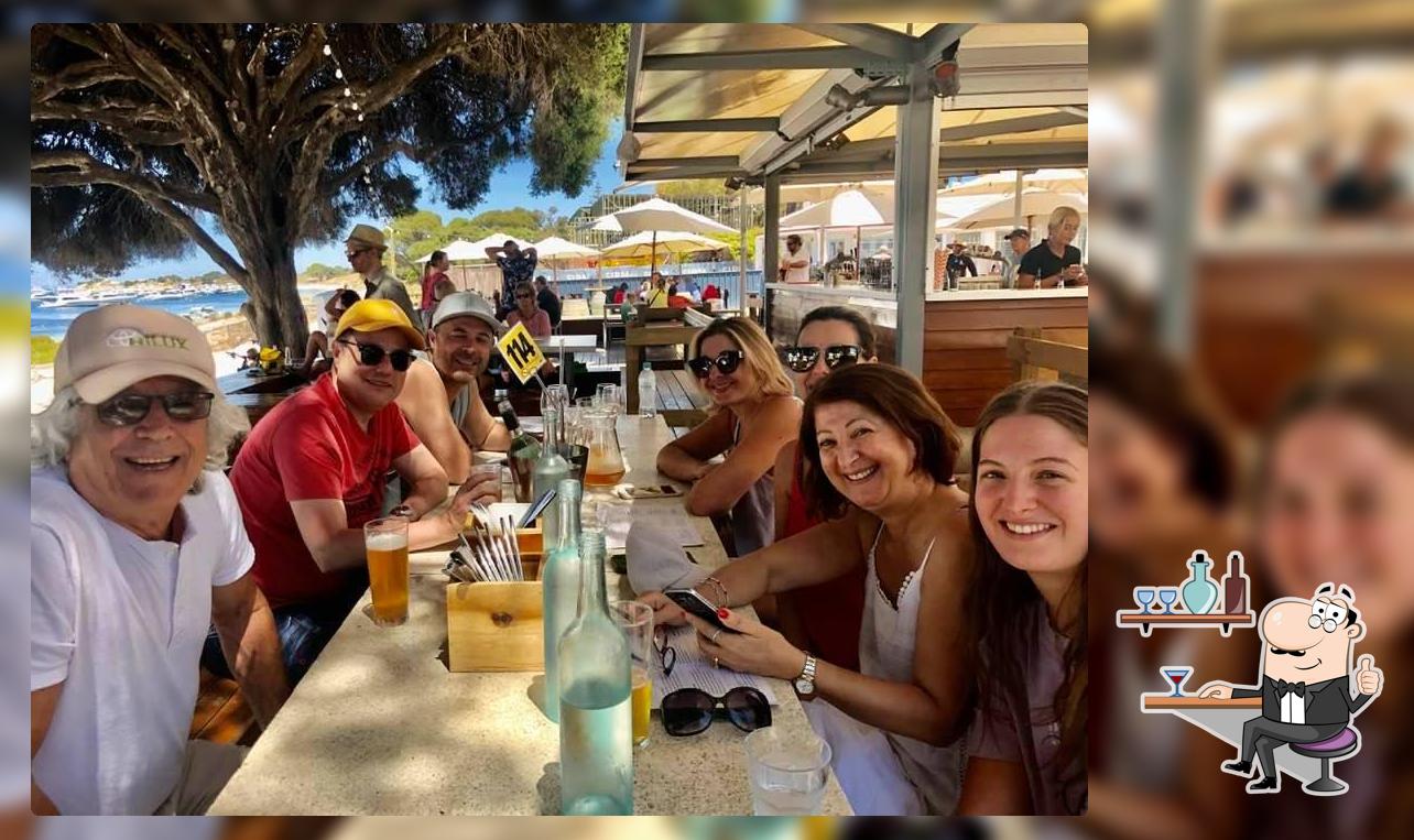 Top 2 restaurants with cinnamon scrolls in Rottnest Island, november ...