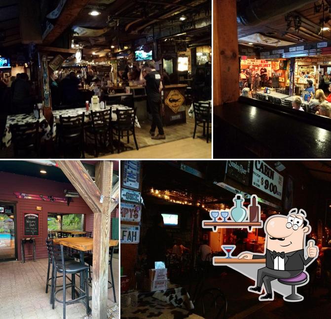 Red Parka Steakhouse & Pub, 3 Station St in Bartlett - Restaurant reviews