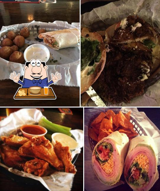 Savage's Ale House in Muncie - Restaurant menu and reviews