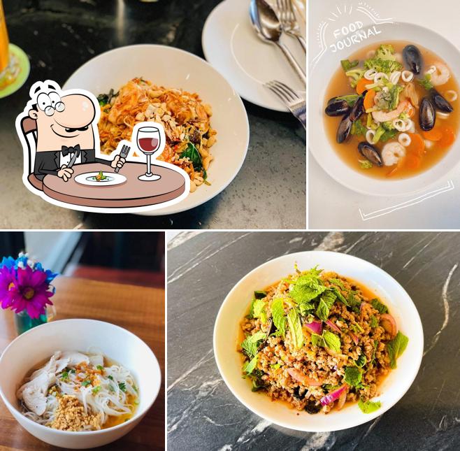 Tonnam Thai Kitchen in Bohemia - Restaurant menu and reviews