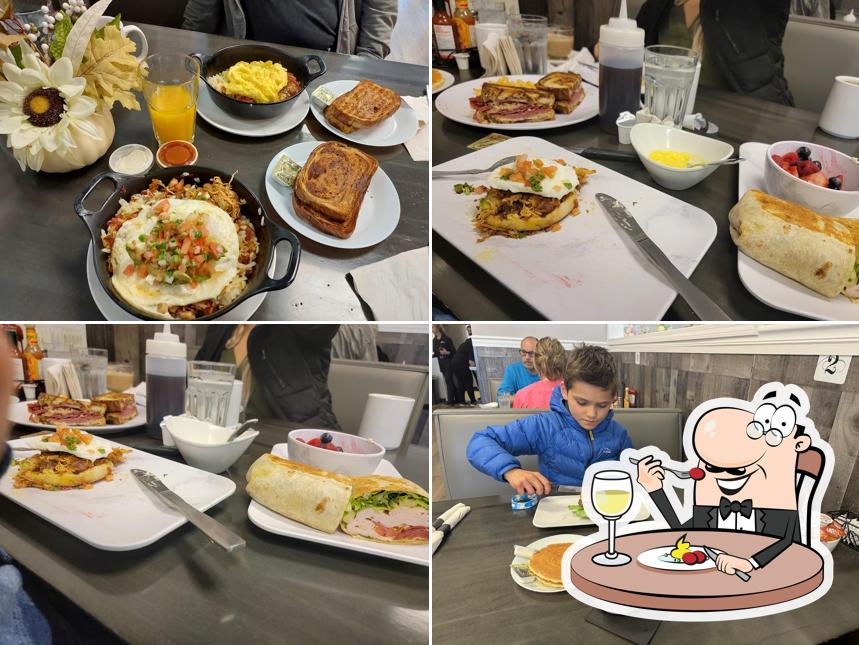 Triple Berry Café, Crystal Lake - Restaurant menu, prices and reviews