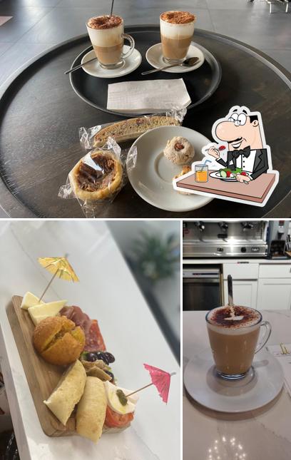 Roxy Cafe, Toronto - Restaurant menu, prices and reviews