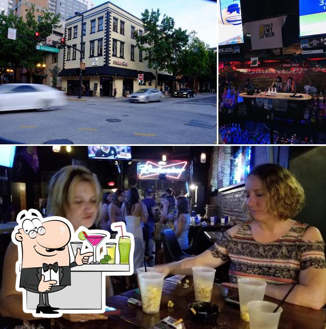 Pub y bar Stagger Inn, Orlando - Carta del restaurante y opiniones