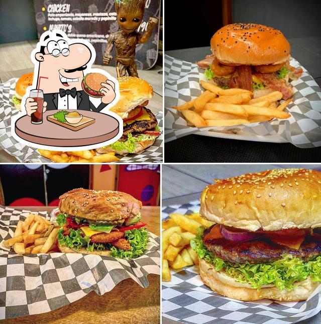 Mayito's burger, Ensenada - Restaurant menu, prices and reviews