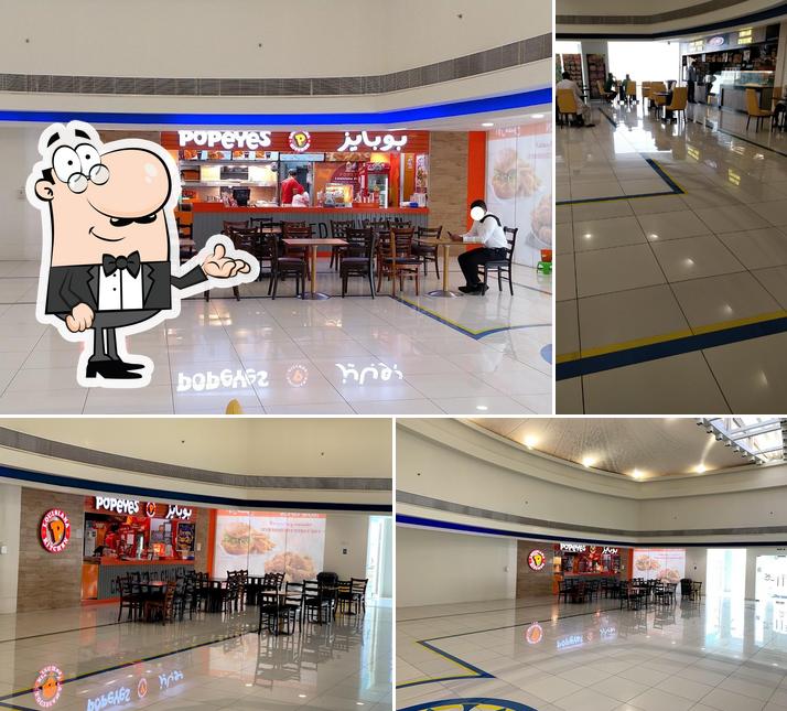 Popeyes Louisiana Kitchen restaurant, UAE, QXV9+PRJ - Unnamed Road ...