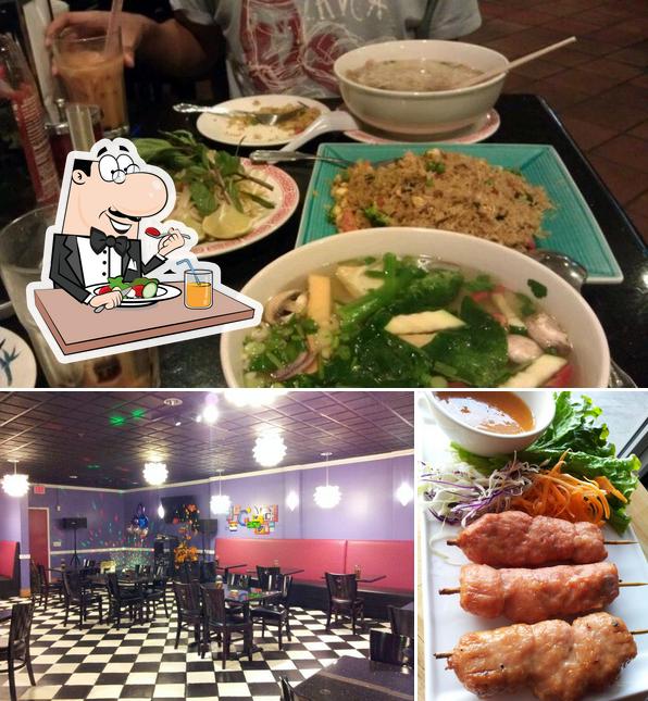 Viet Thai Restaurant, 11818 South St Ste 108 in Cerritos