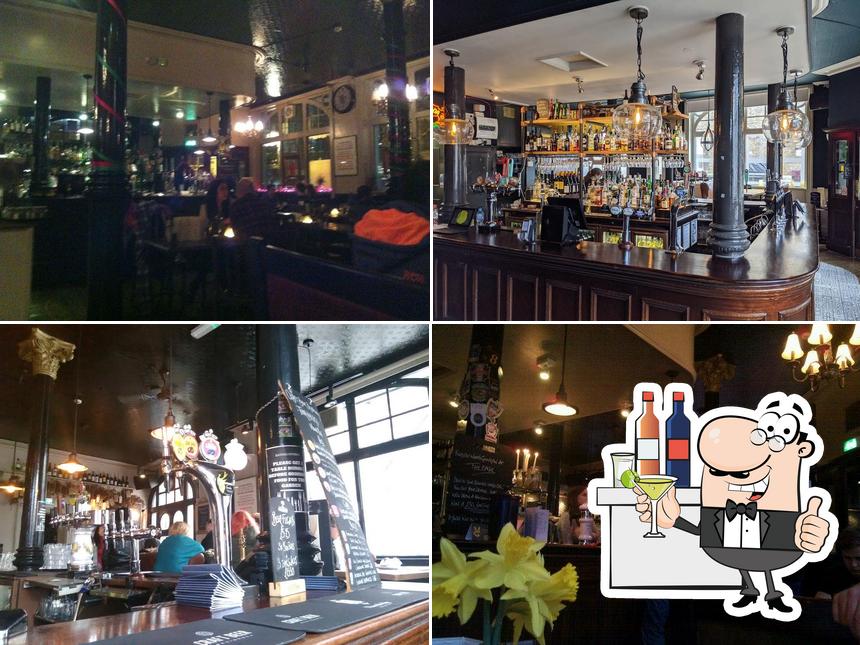 The Eagle, 2 Shepherdess Walk in London - Restaurant menu and reviews