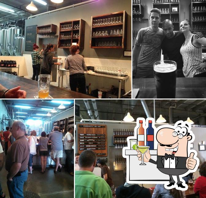 Solemn Oath Brewery in Naperville - Restaurant menu and reviews