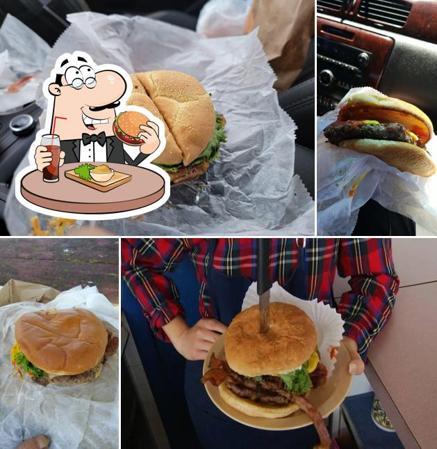 Clyde's Drive-In in Sault Ste. Marie - Restaurant reviews