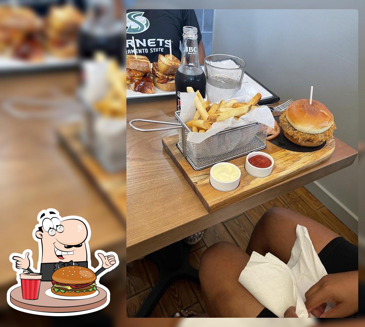 Bat 17 in Lombard - Restaurant menu and reviews