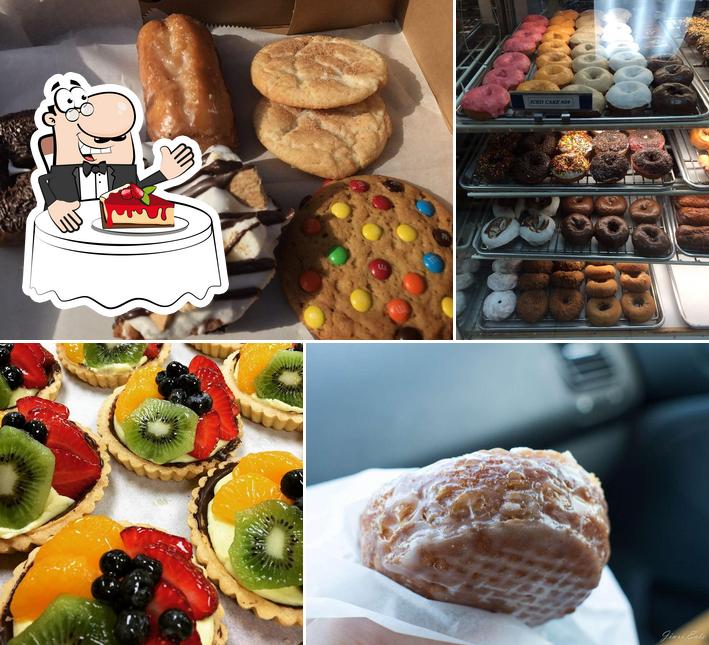 VG Donut & Bakery, Encinitas - Restaurant menu, prices and reviews