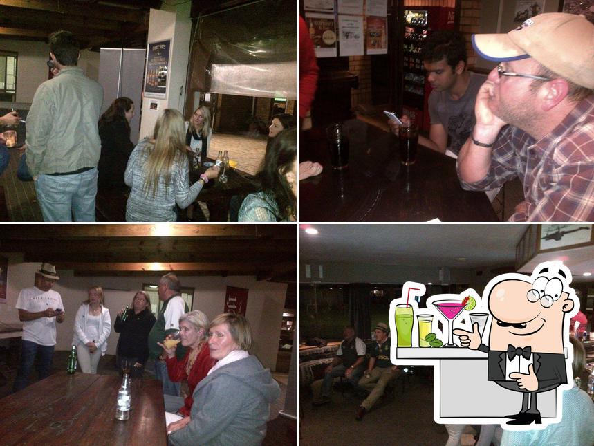 Gremlins Grotto pub & bar, Port Elizabeth - Restaurant reviews