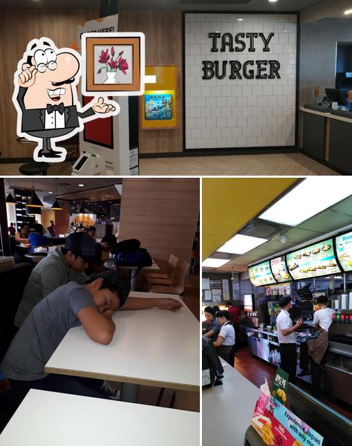 McDonald's restaurant, Quezon City, cor E Rodriguez Sr. Ave ...