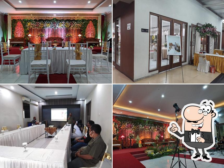 Gedung, Resto & Catering de'LIMA Surakarta restaurant, Surakarta ...