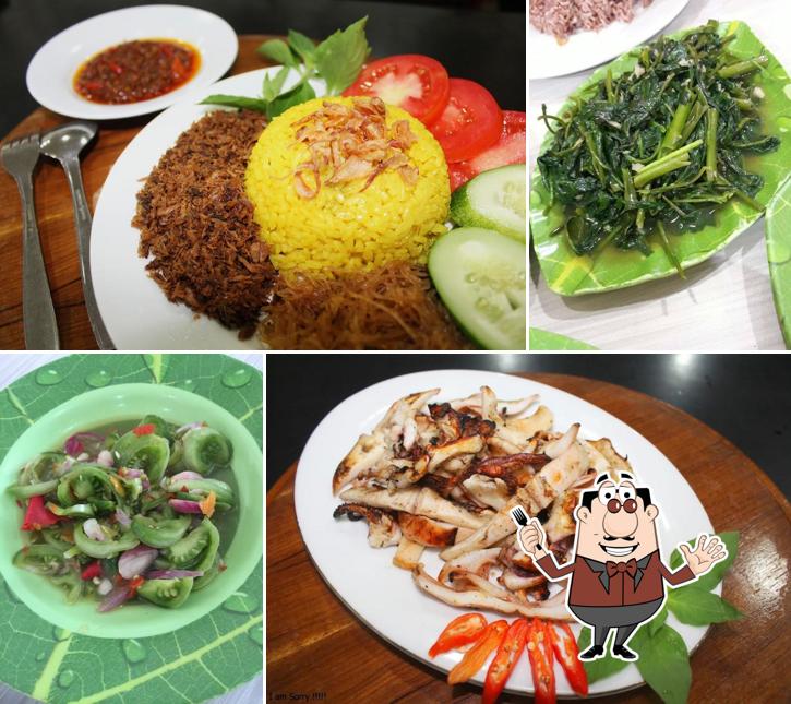 Restoran Ikan Tude Manado, Central Jakarta - Restaurant menu, prices ...