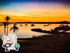 Hampton harbour boat and sailing club dampier menu - Restaurant Guru