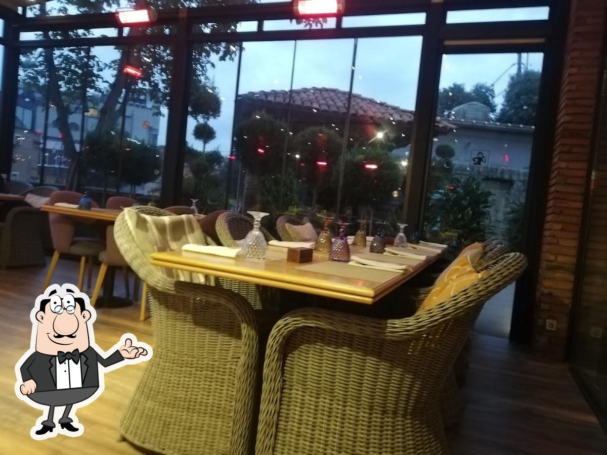 Top Tbilisi Restaurants: Stunning Views & Elegant Interiors