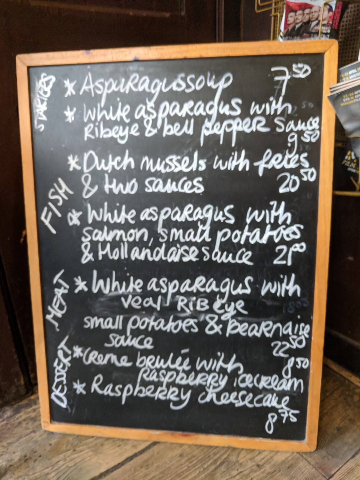Menu at Café Restaurant De Reiger, Amsterdam