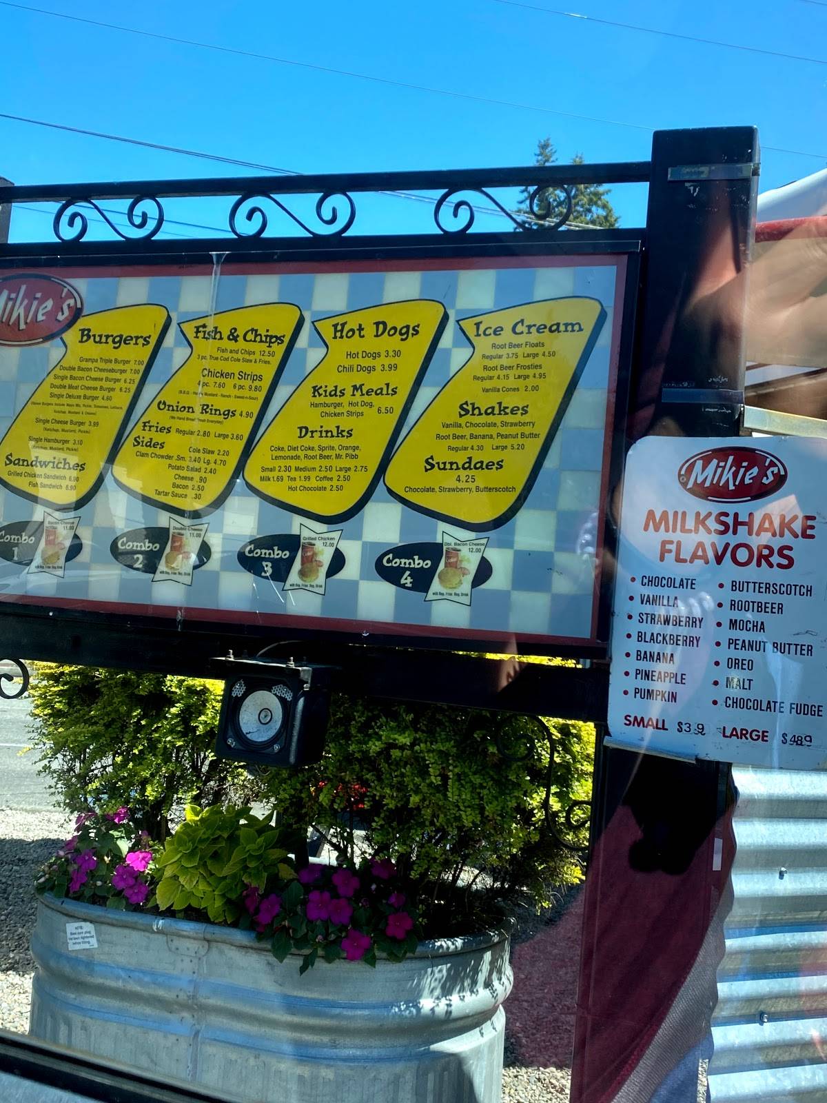 Menu at Mikie's restaurant, Everett