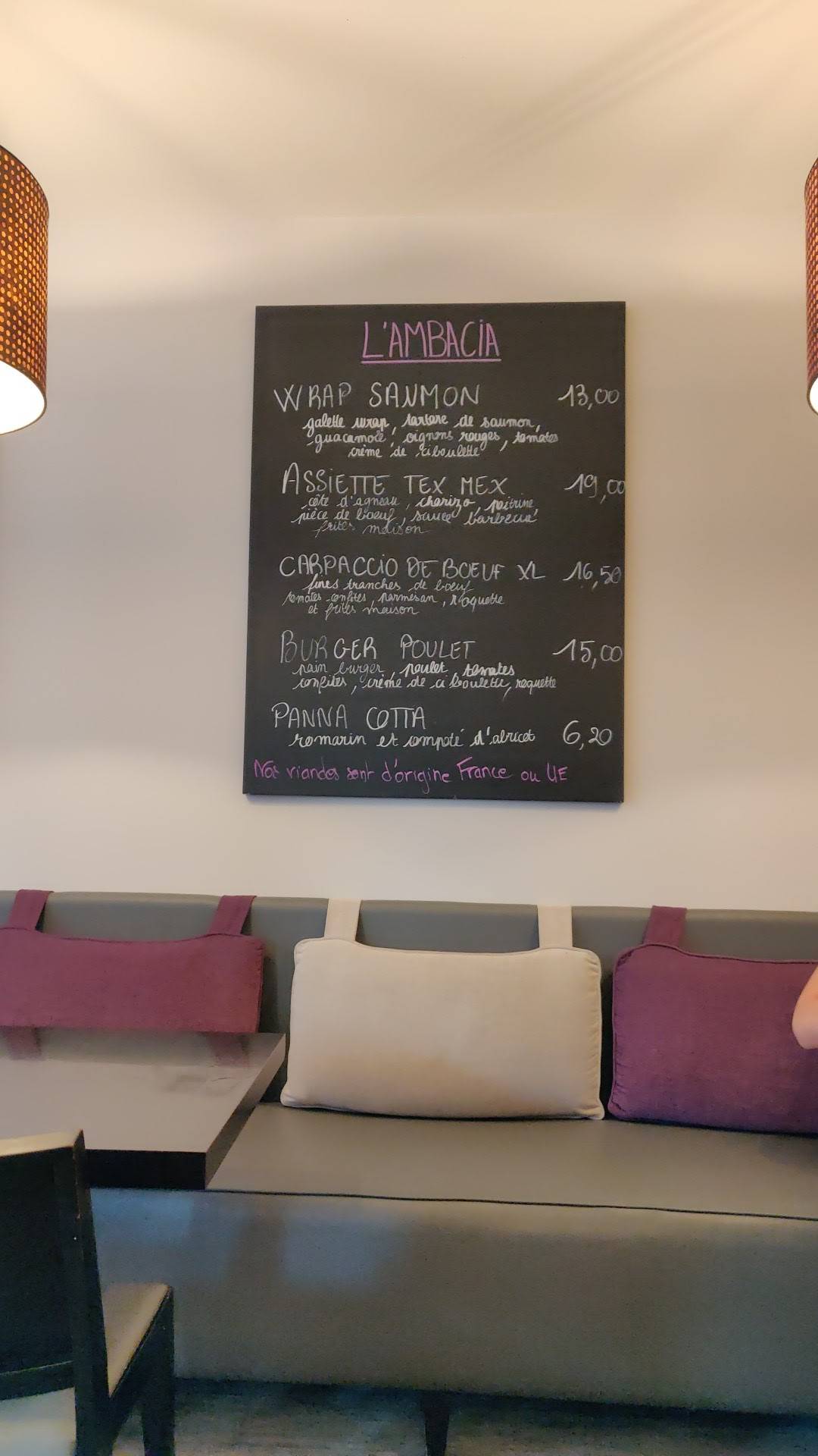 Menu au L'ambacia restaurant, Amboise, 12/14 Place Michel Debre