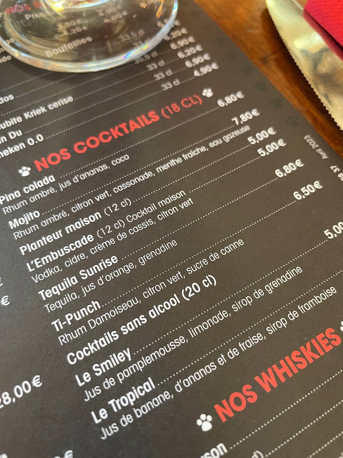 Menu au Le Chat Gourmand, Mézières-sur-Couesnon, chateau de la ville ...