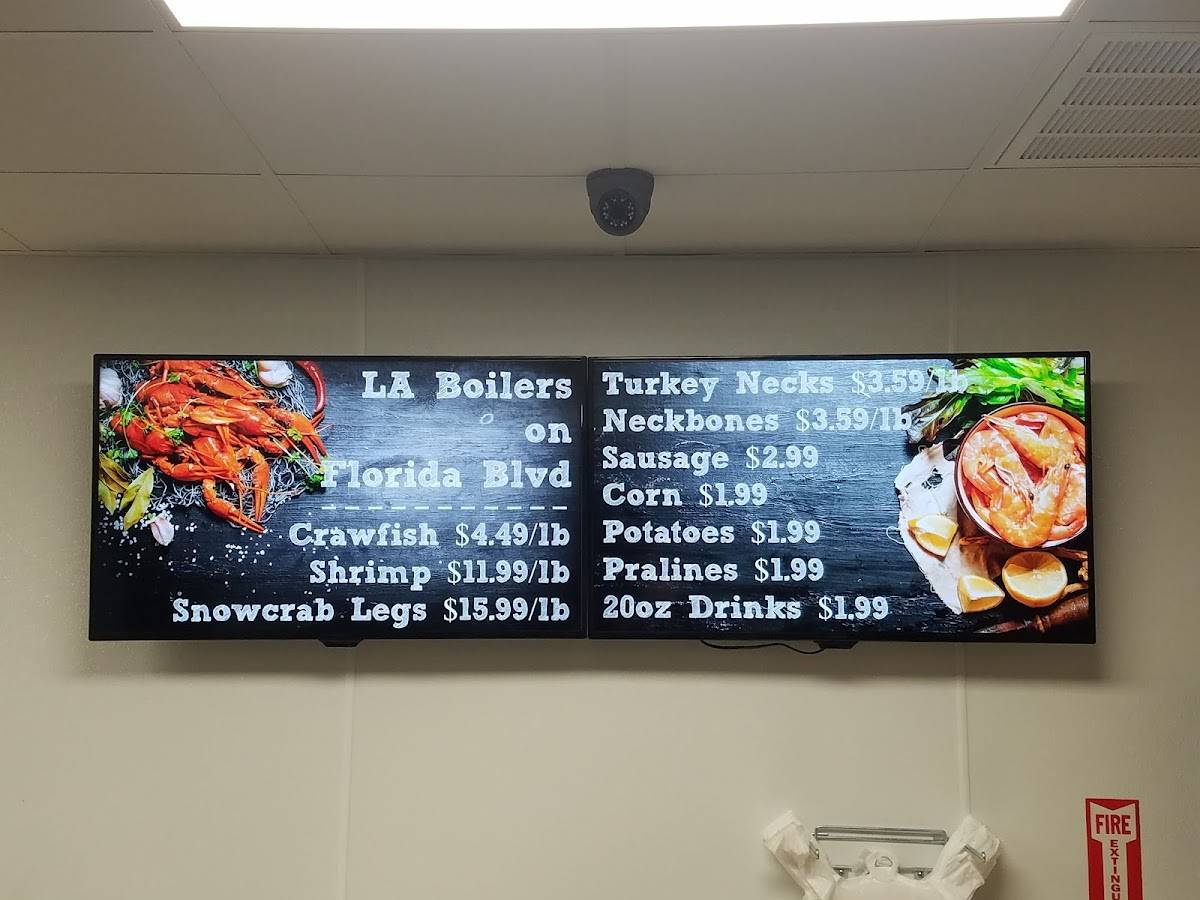 Menu at LA Boilers restaurant, Baton Rouge, Florida Blvd