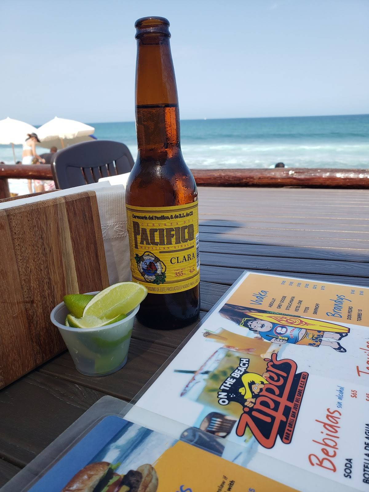 Menu at Zipper's Bar and Grill, San José del Cabo