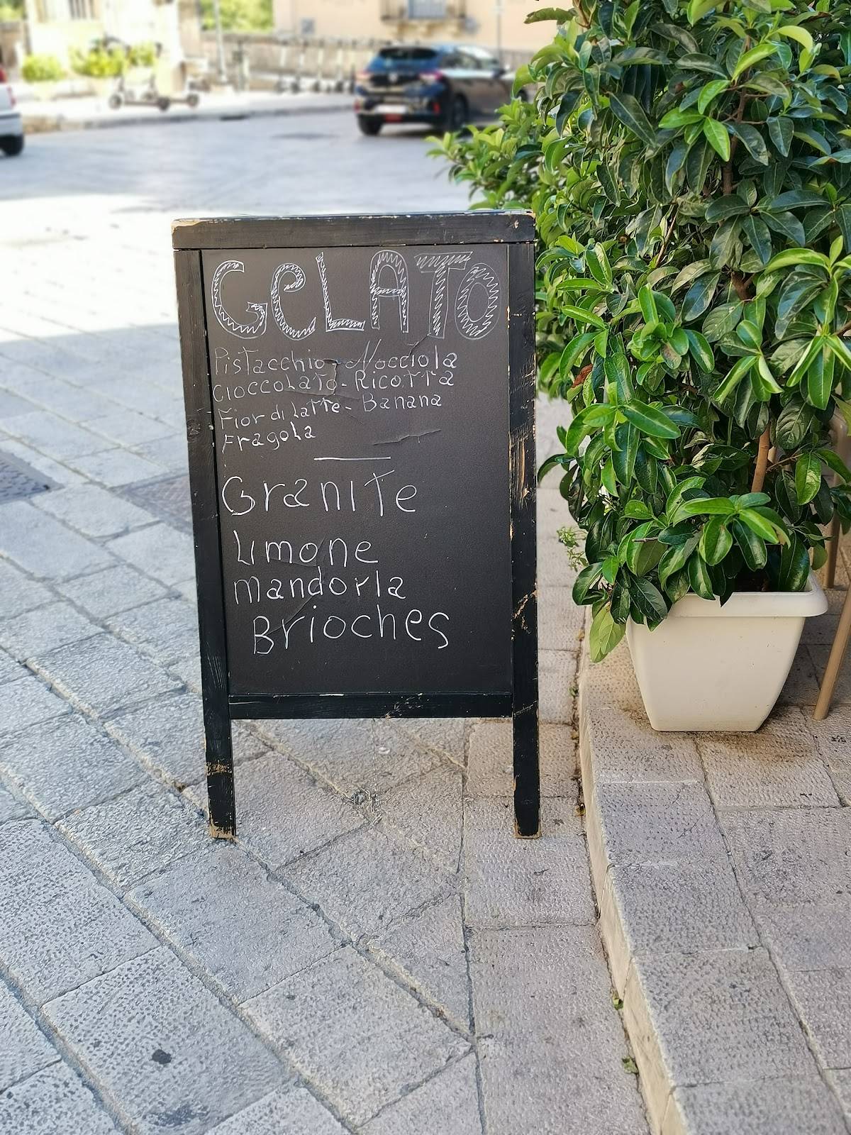 Menu at Trattoria Agli Archi restaurant, Ragusa