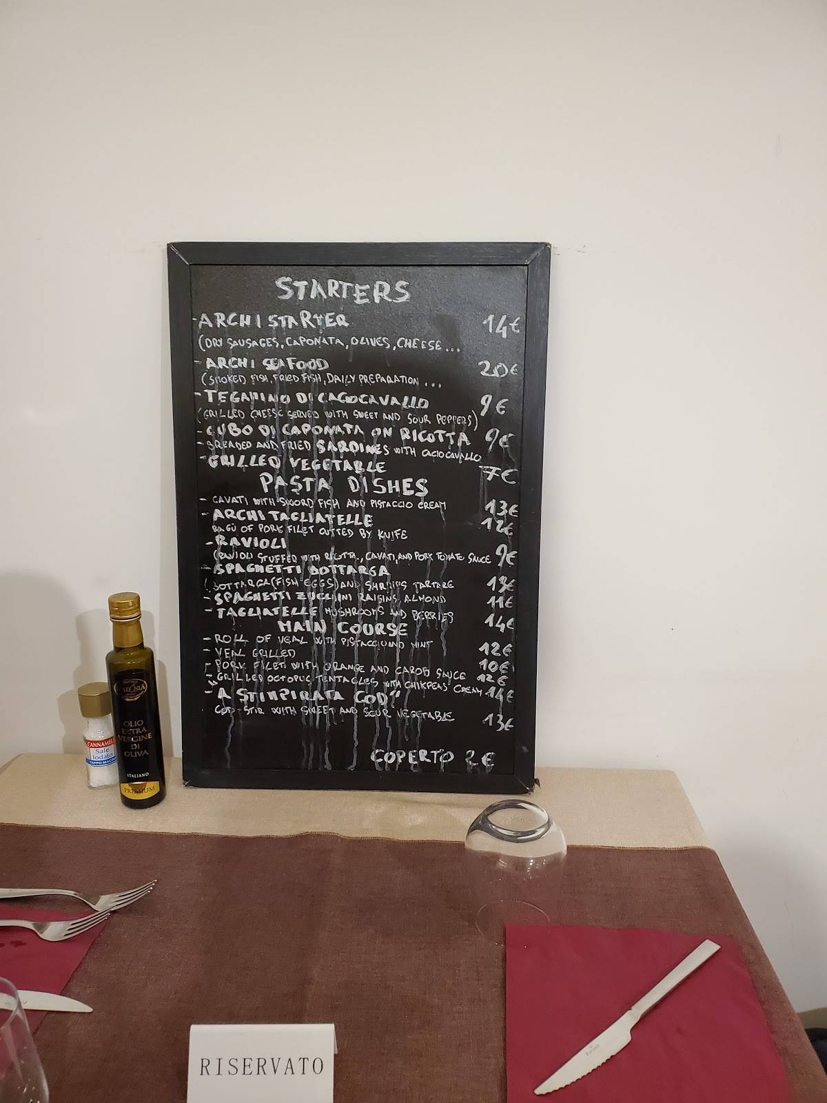 Menu at Trattoria Agli Archi restaurant, Ragusa
