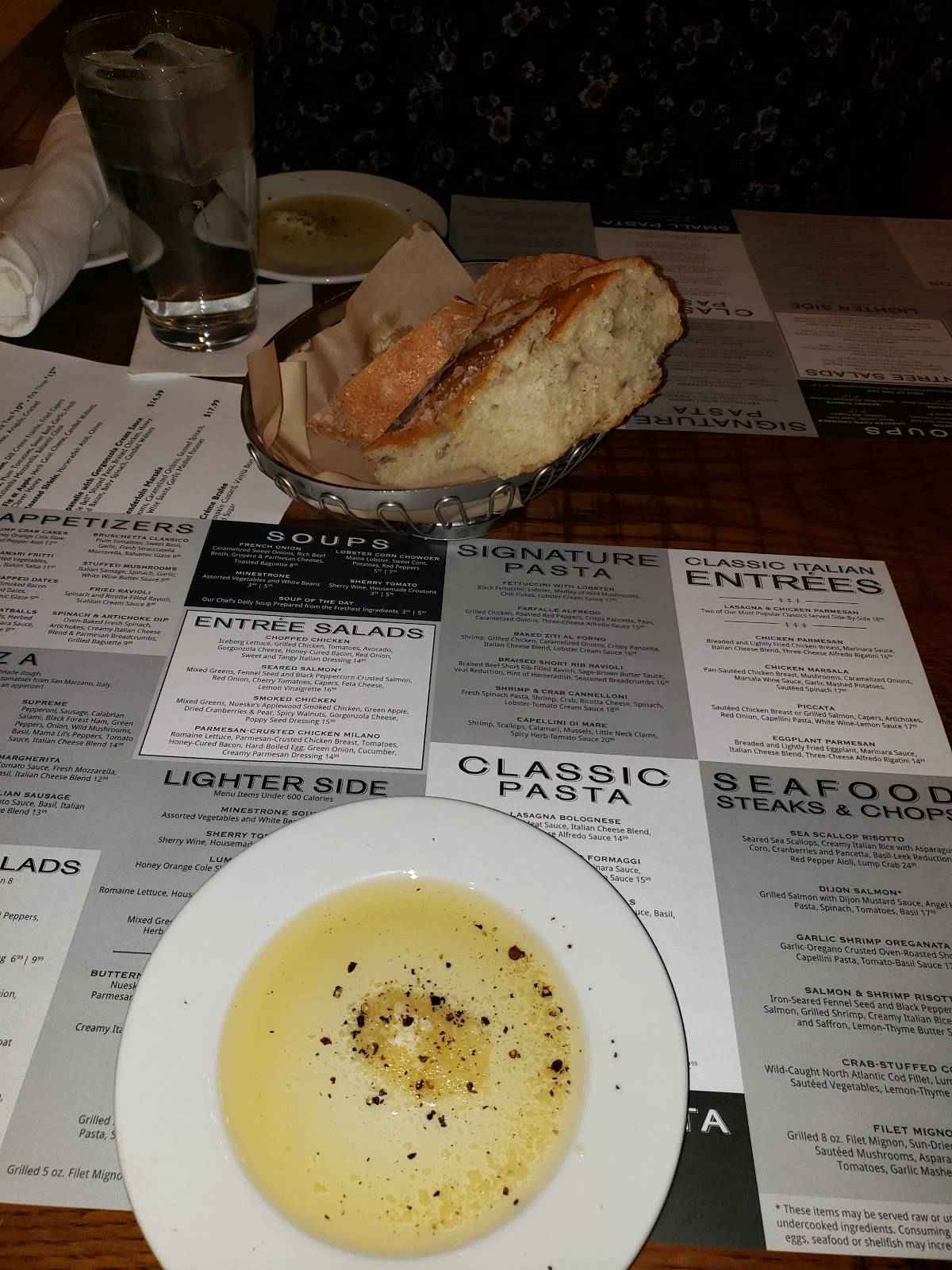 Menu at Biaggi's Ristorante Italiano restaurant, West Des Moines