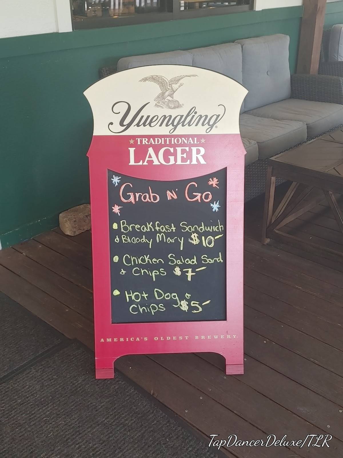 Menu at Loopers Par & Grille restaurant, Palm Coast