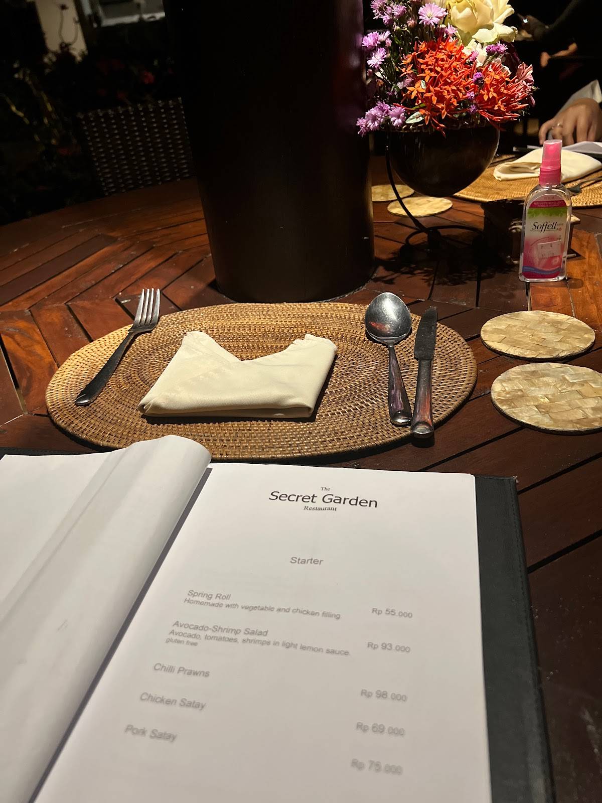 Menu at Secret Garden Restaurant, Anturan