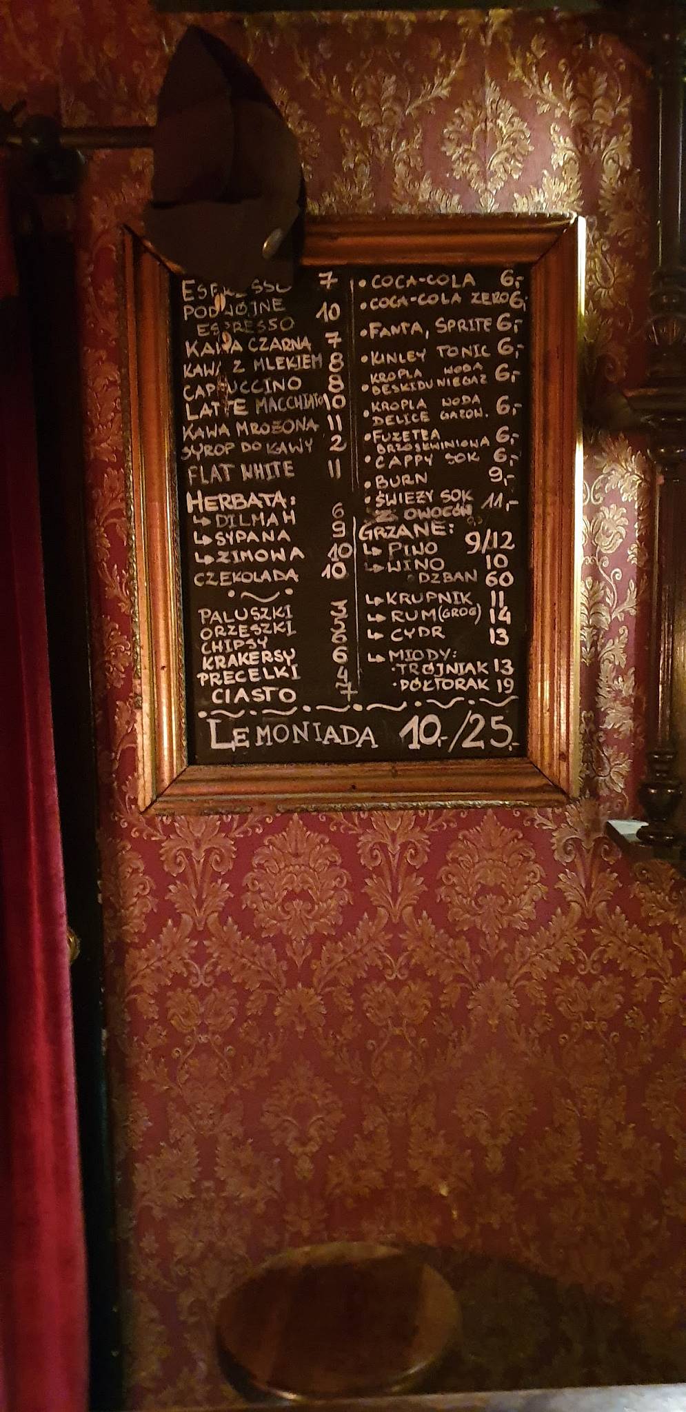 Menu at Singer pub & bar, Kraków, Estery 20