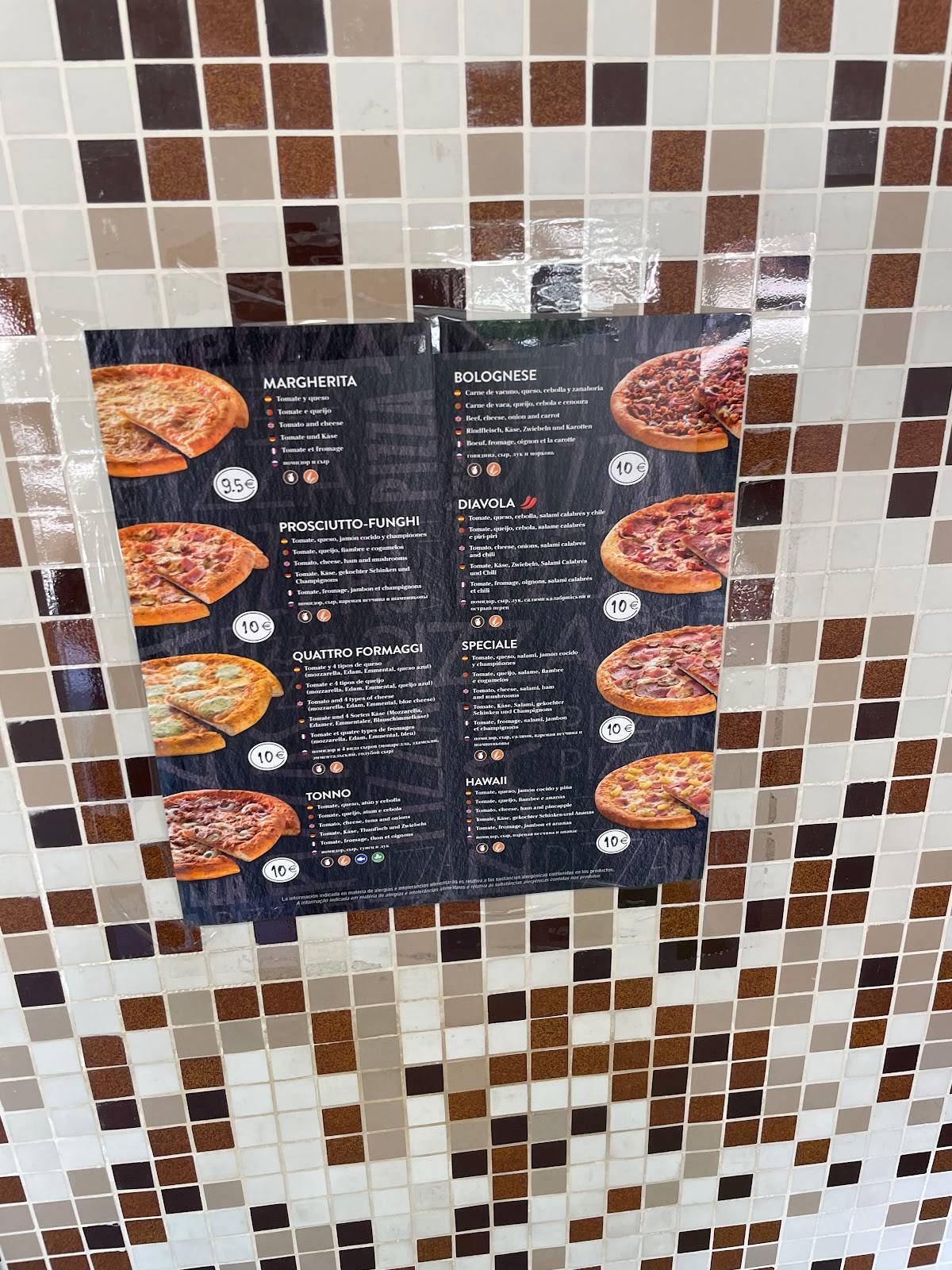Menu at Yakari Café, Lisbon