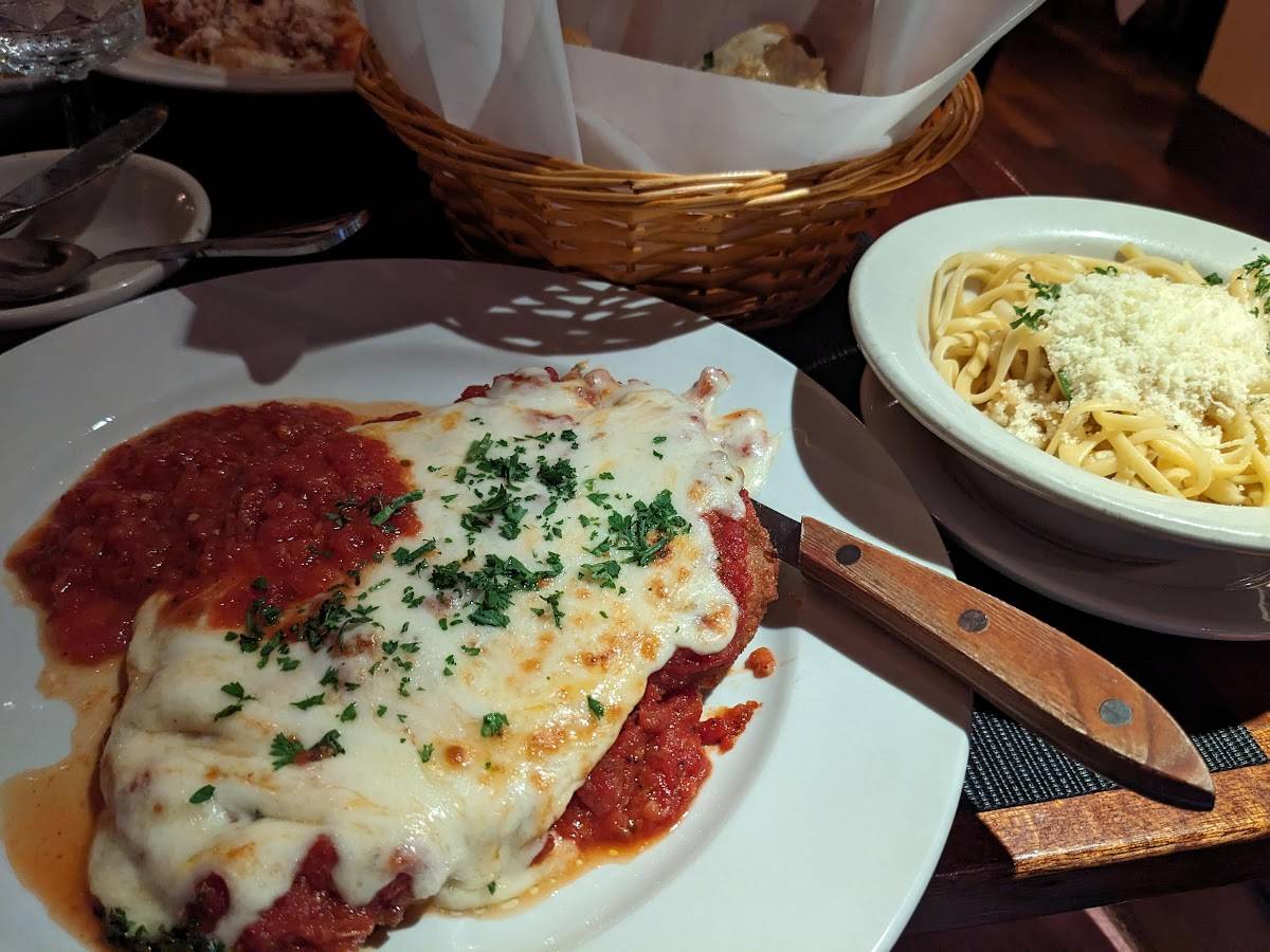 Menu at Il Capuccino pub & bar, Sag Harbor